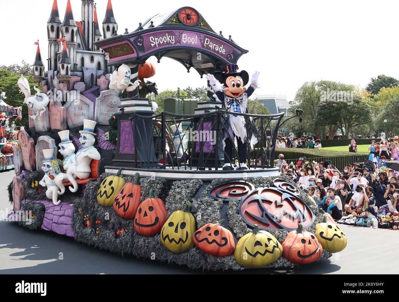 Urayasu, Japan. 14th Sep, 2022. Disney character Mickey Mouse reacts to ...