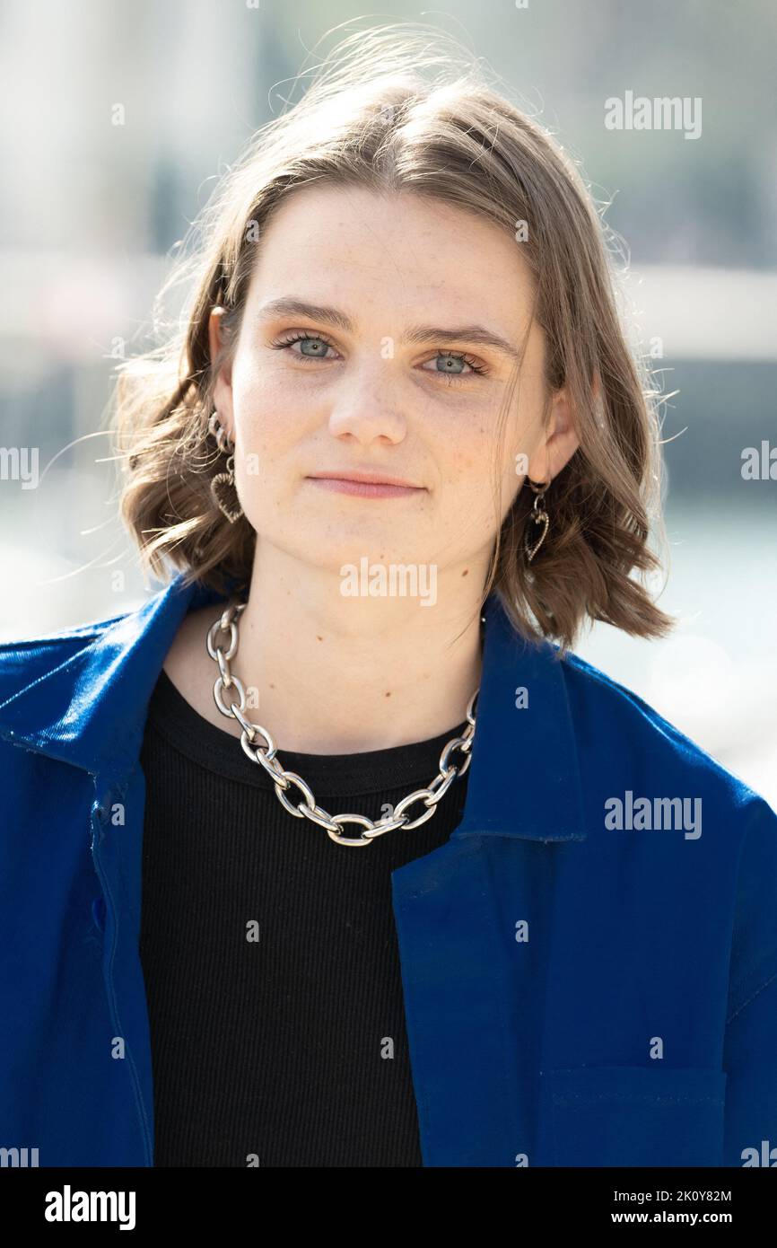 Zoe heran hi-res stock photography and images - Alamy