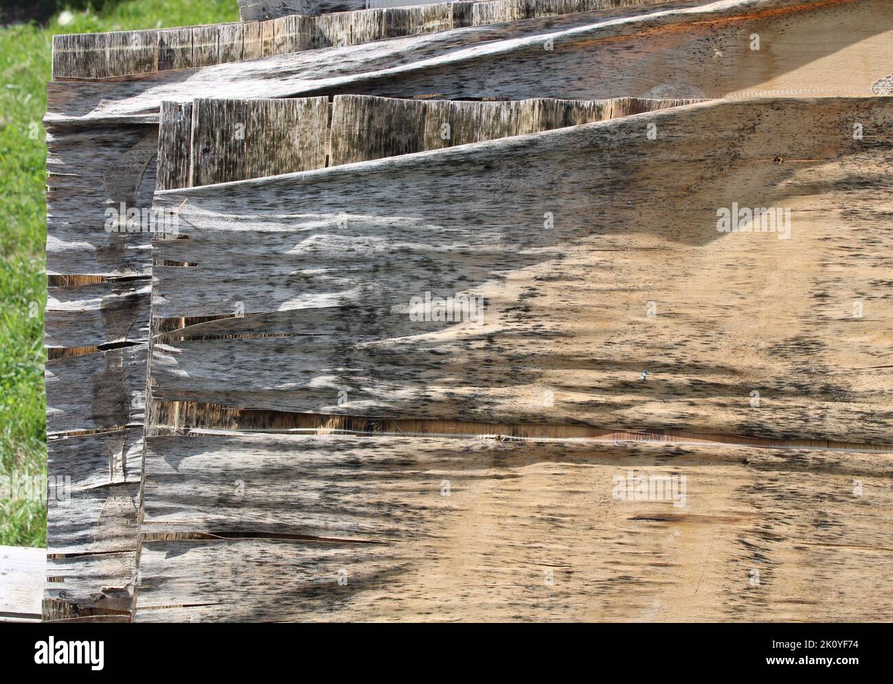 Peeling Layers on an Old Piece of Plywood Outdoor Stock Photo - Alamy