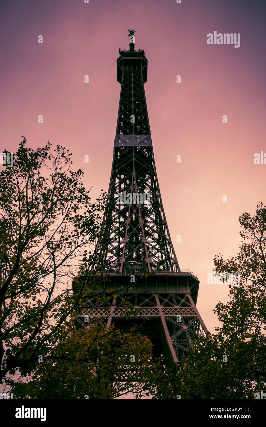 Eiffel Tower in Paris at sunset Stock Photo - Alamy