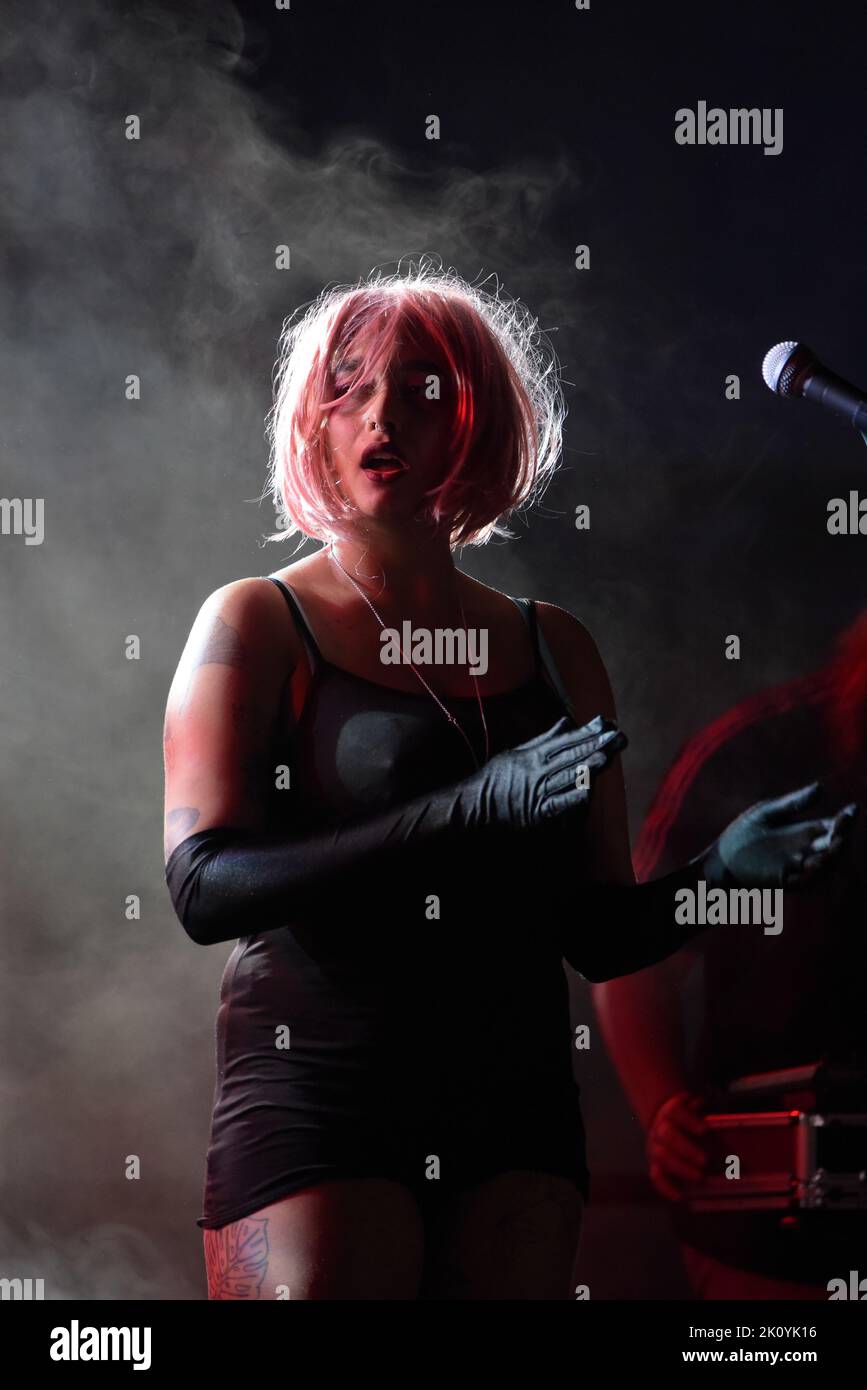 Mandy, Indiana (Valentine Caulfield pictured) play End Of The Road ...