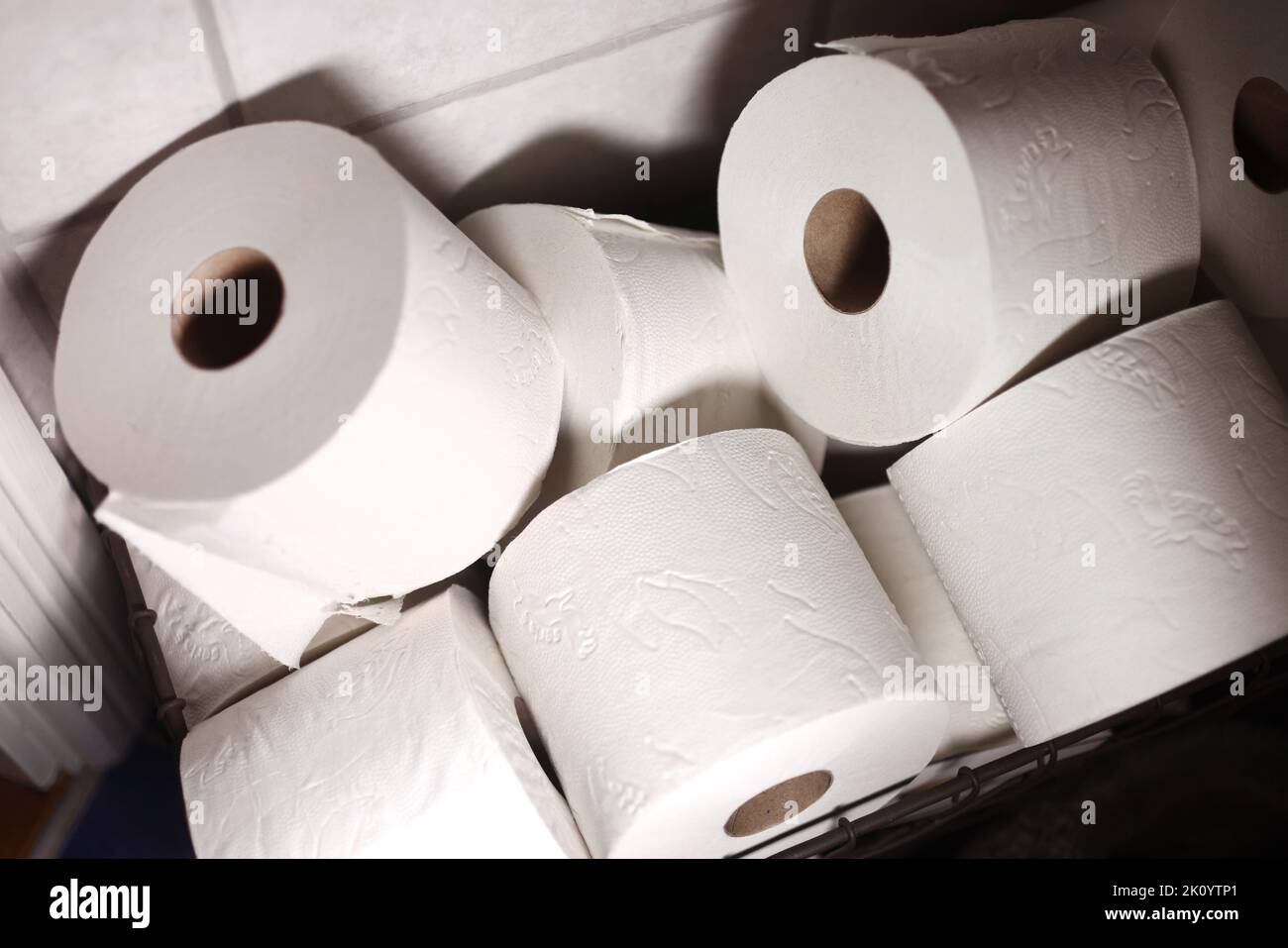Toilet paper in a bathroom in a home Stock Photo - Alamy