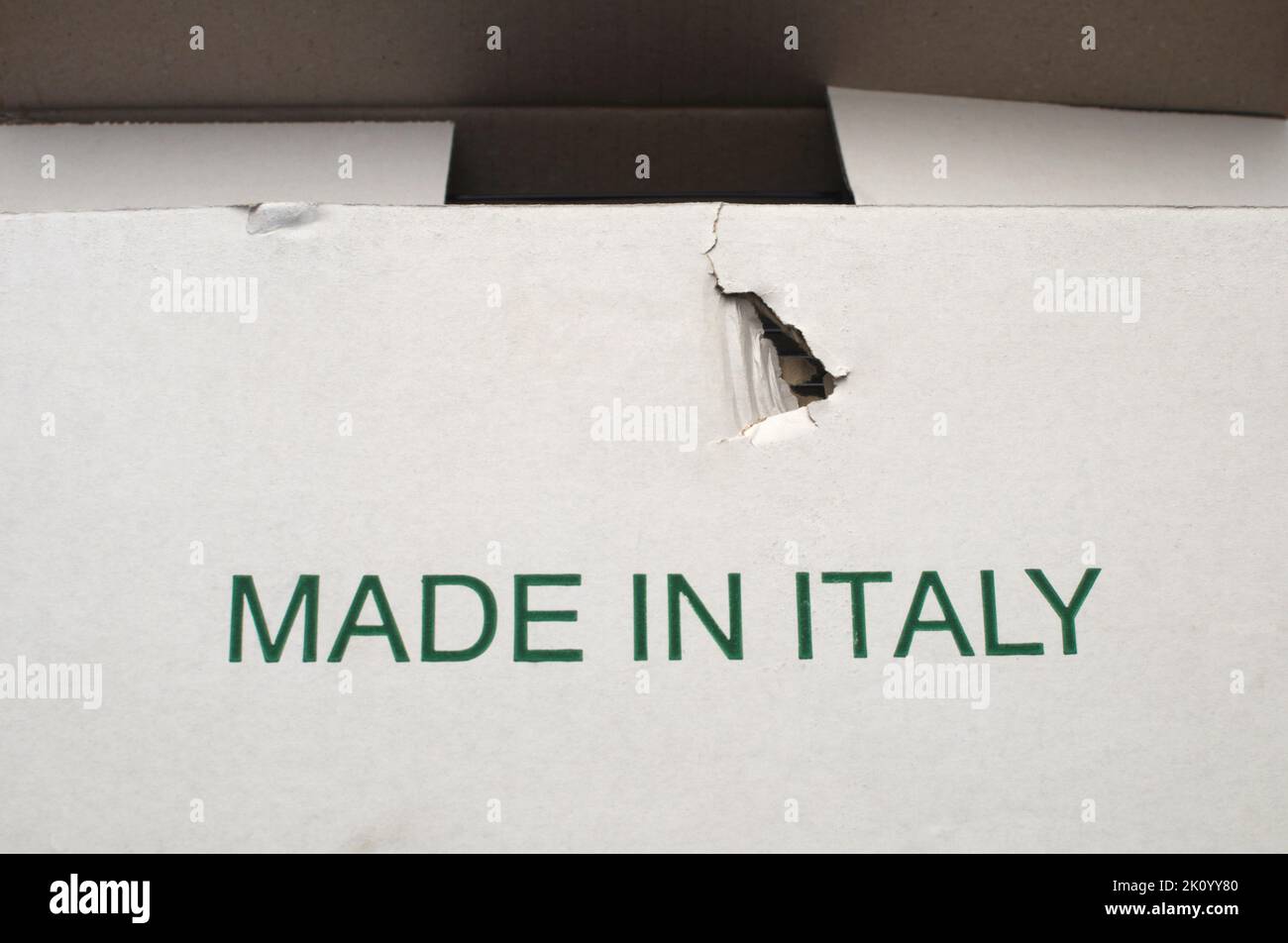 Damaged parcel hi-res stock photography and images - Alamy