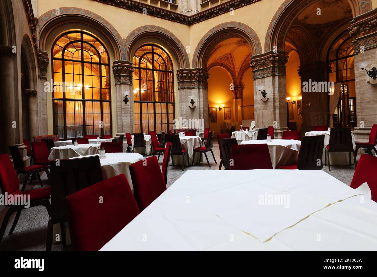 Kaffee, Cafe Central, Wien, im historischen Ambiente eines Wiener ...