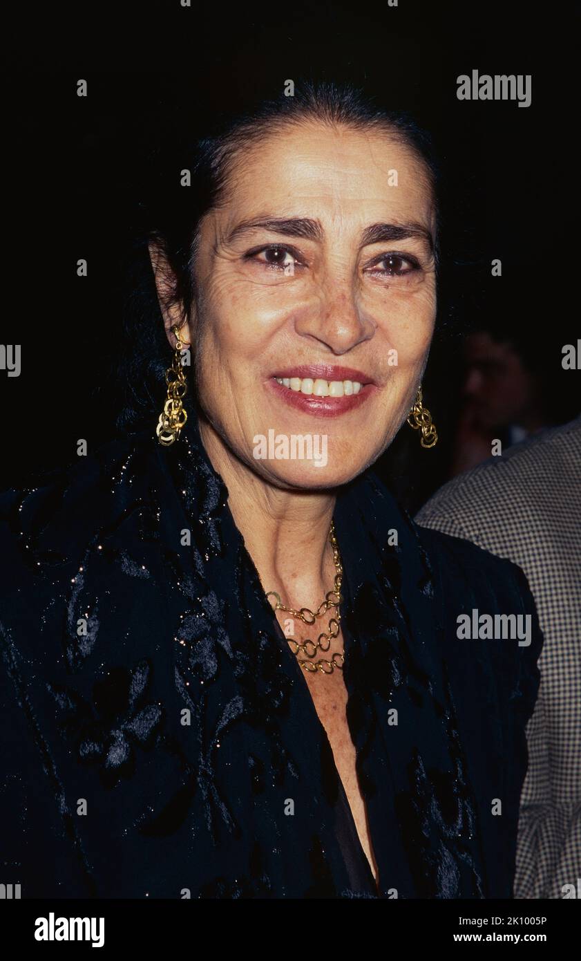 Irene Papas Actrice Irene Papas (96) Overleden | Parakalo