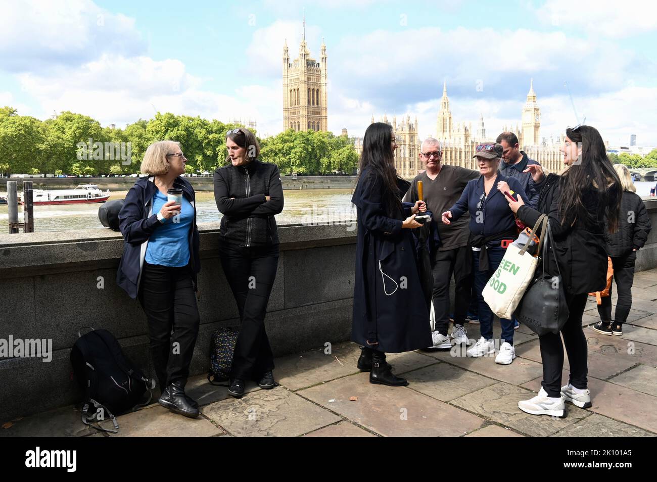 London, UK. 14th September 2022. London, UK. The queue to view Queen ...