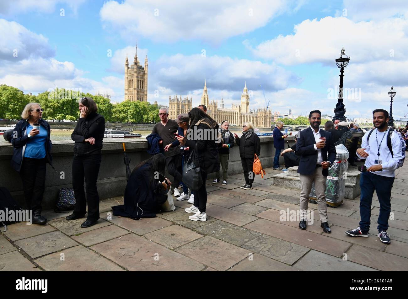 London, UK. 14th September 2022. London, UK. The queue to view Queen ...