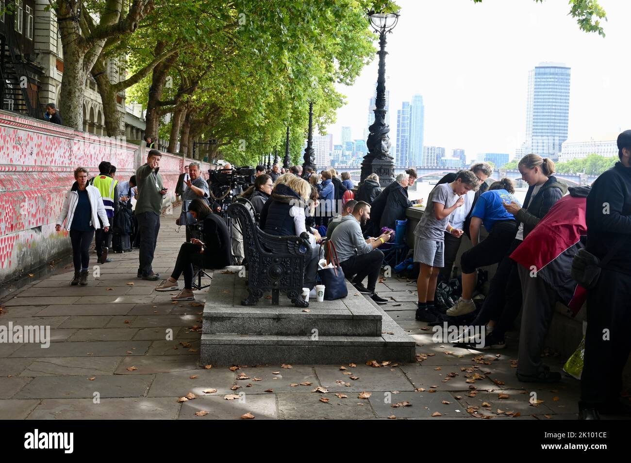 London, UK. 14th September 2022. London, UK. The queue to view Queen ...