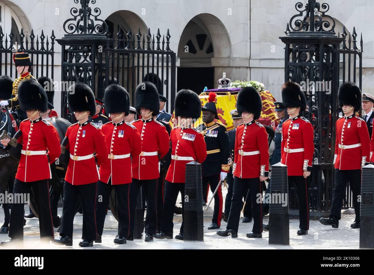 Bow room buckingham palace hi-res stock photography and images - Alamy
