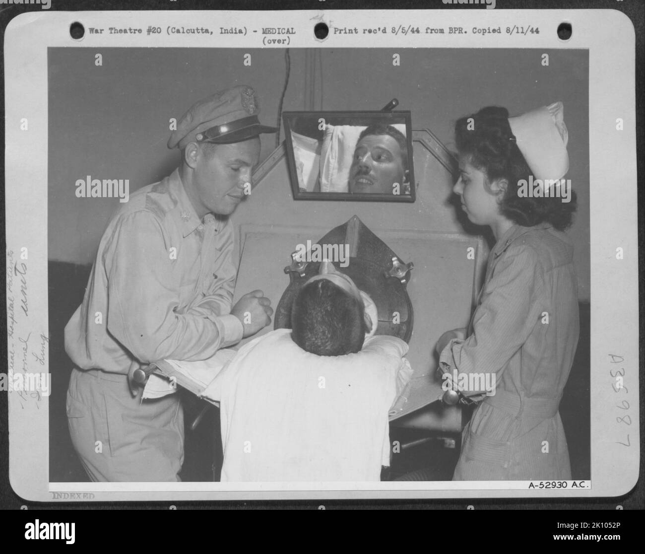 Wwii medical evacuation aircraft hi-res stock photography and images ...