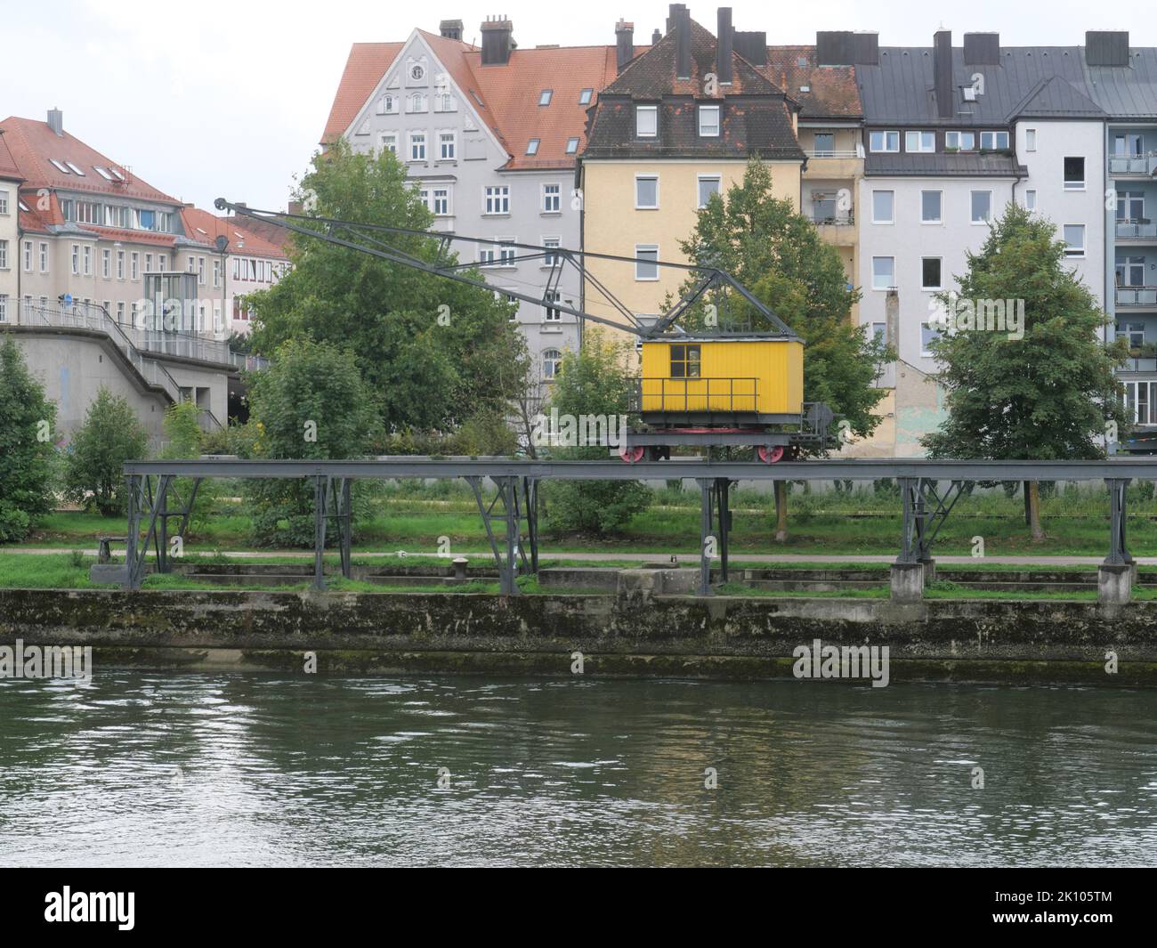 River driver log hi-res stock photography and images - Alamy