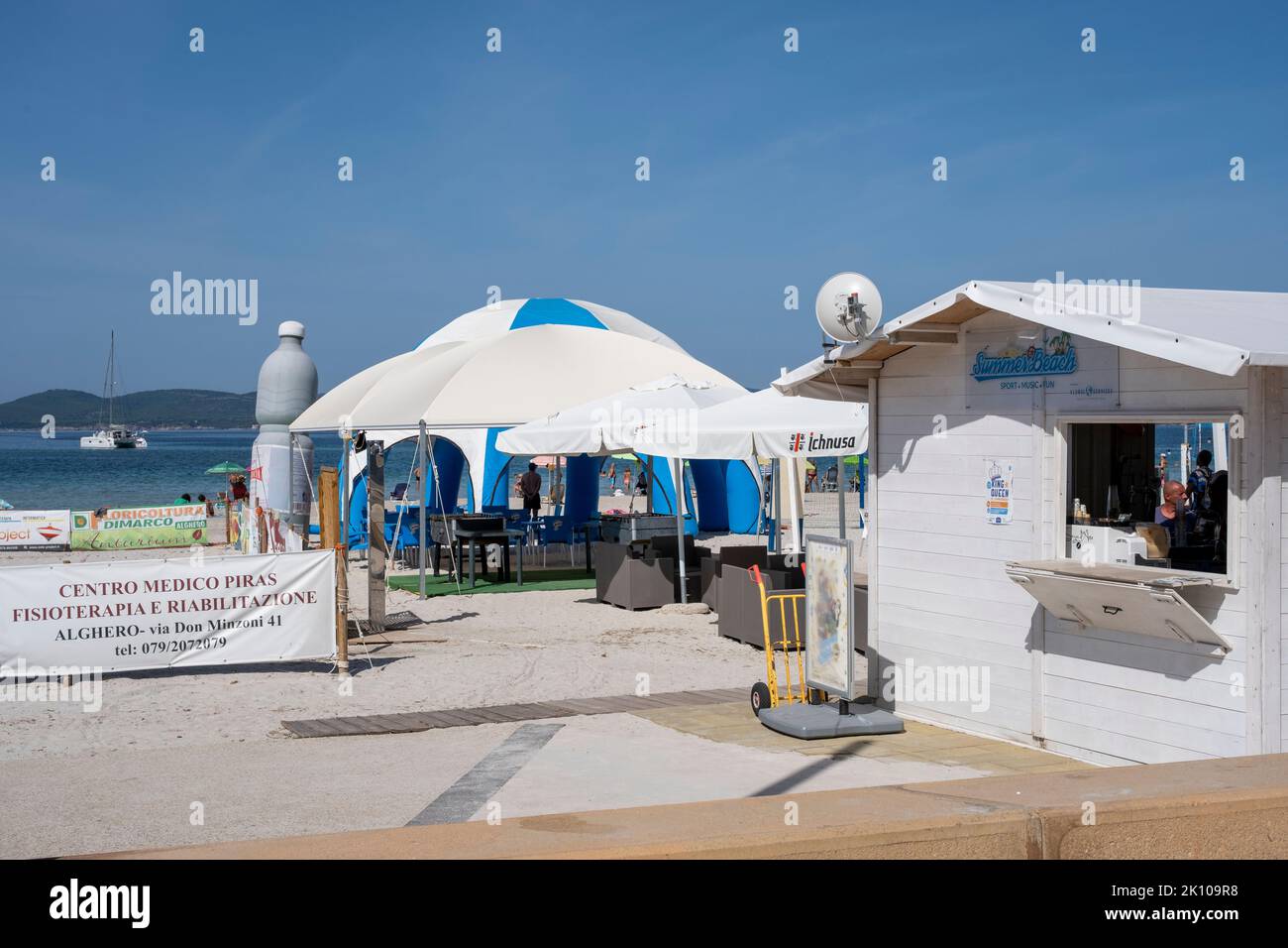 Ice cream kiosk on Lungomare promenade of Via Lido by Spiaggia del Lido ...