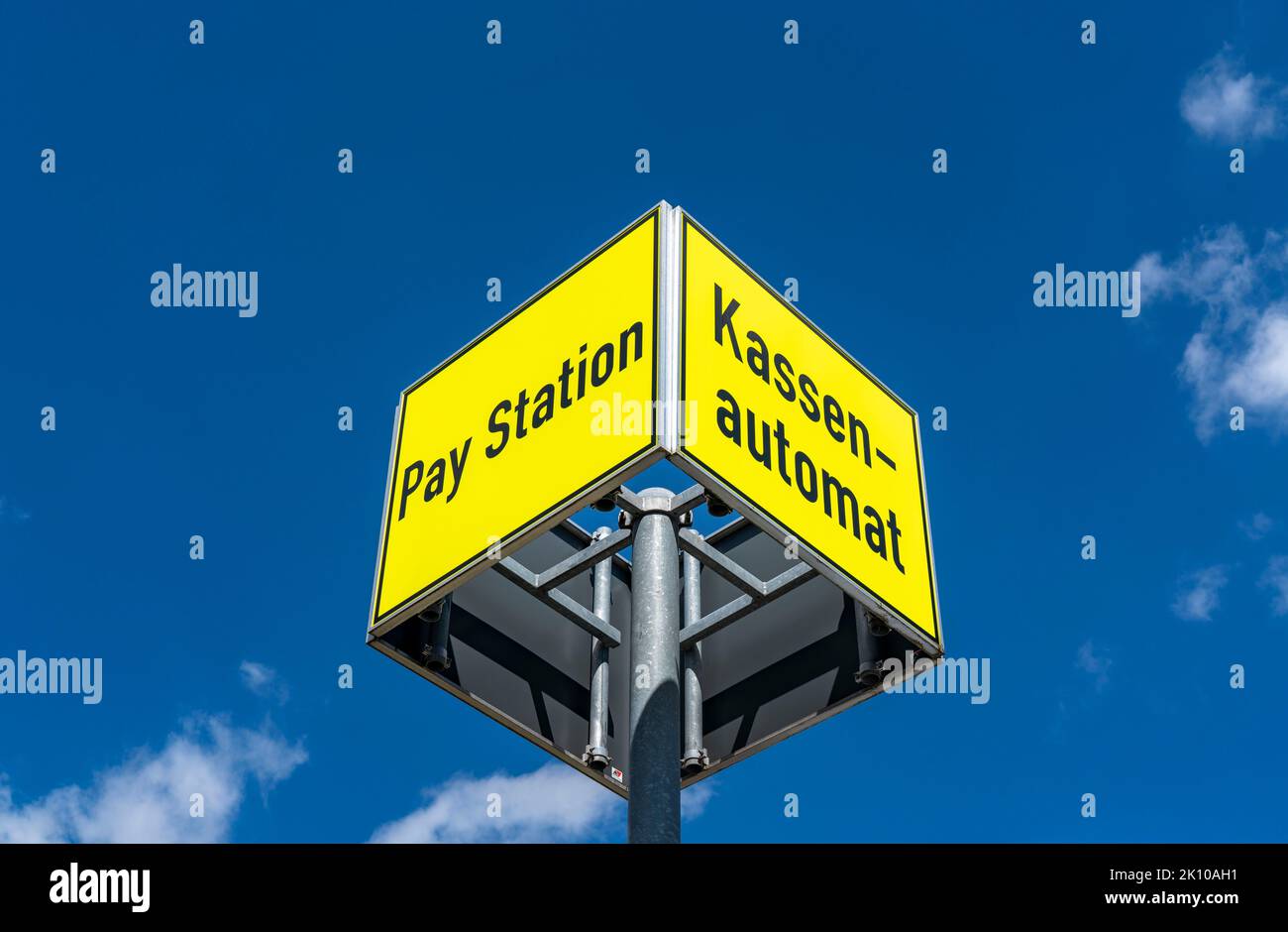 Pay Station sign, pay machine, in a car park, symbol image Stock Photo ...