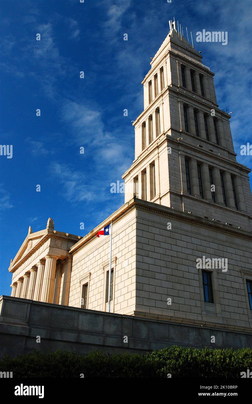 The George Washington Masonic National Memorial in Alexandria Virginia ...