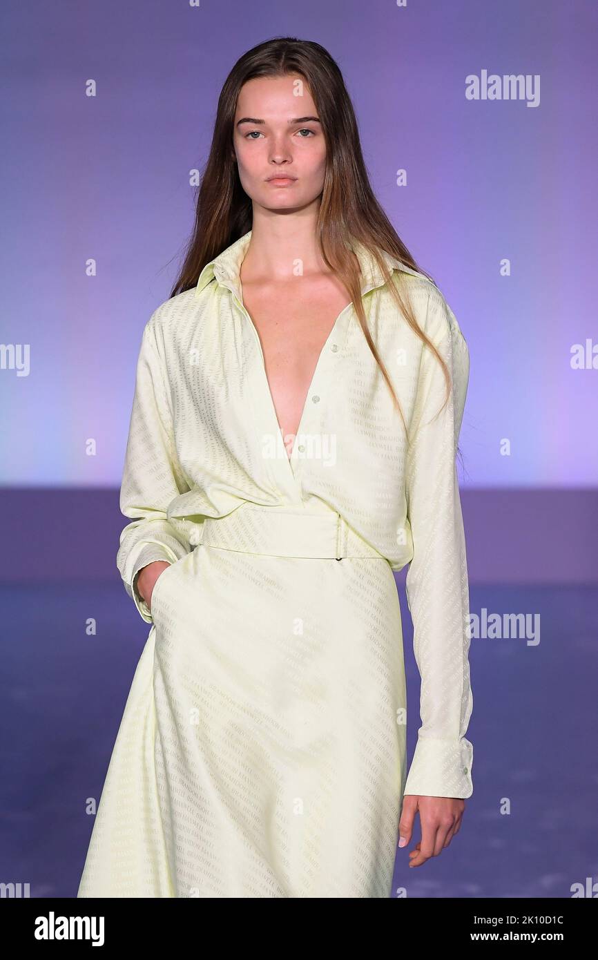 Model Lulu Tenney walks on the runway at the Brandon Maxwell fashion ...