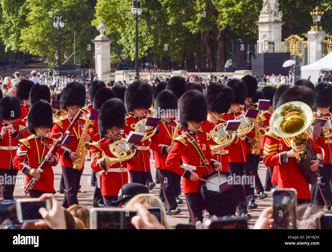 London, England, UK. 14th Sep, 2022. The procession for The Queen's ...