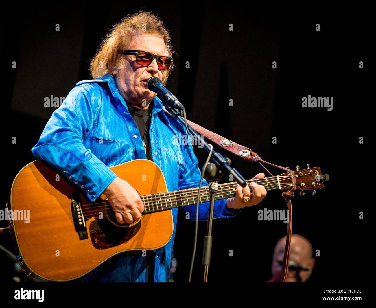 Don McLean on vocals & guitar Stock Photo - Alamy