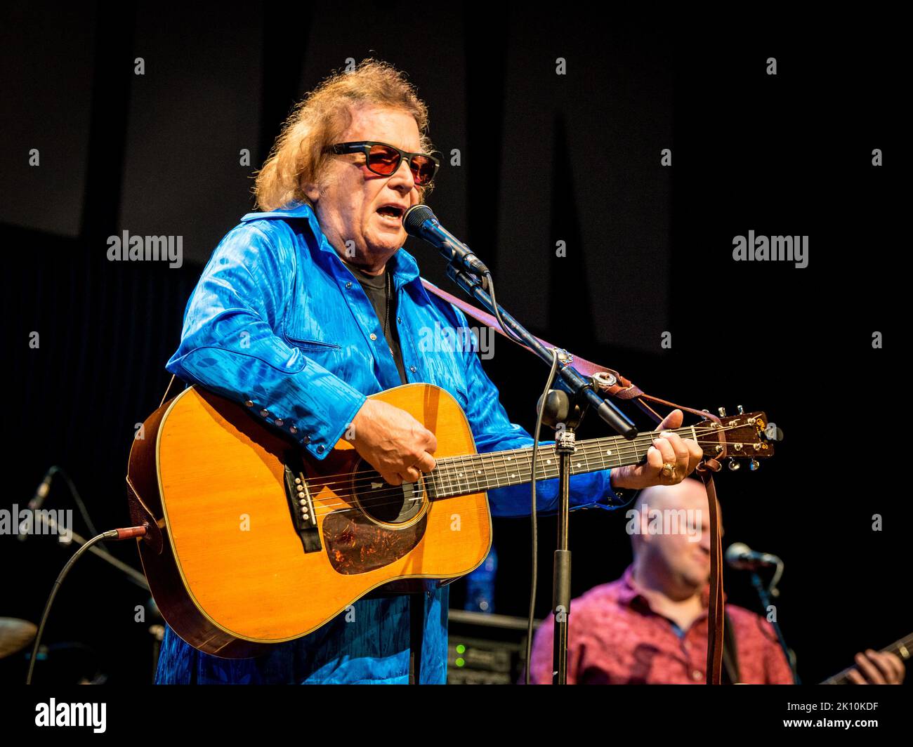 Don McLean on vocals & guitar Stock Photo - Alamy