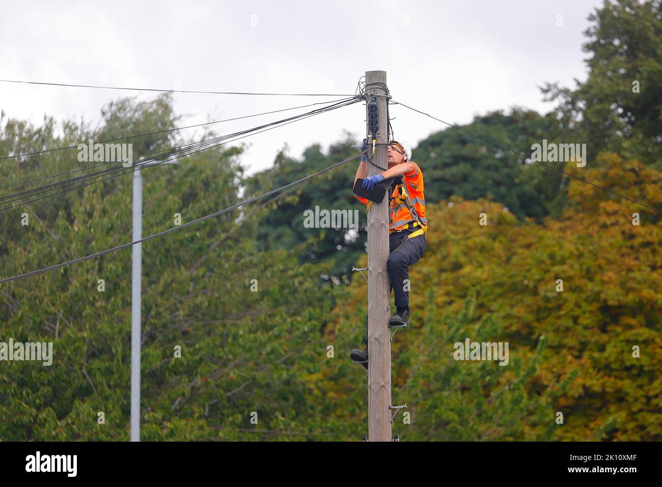British telelcommunications engineer hi-res stock photography and ...