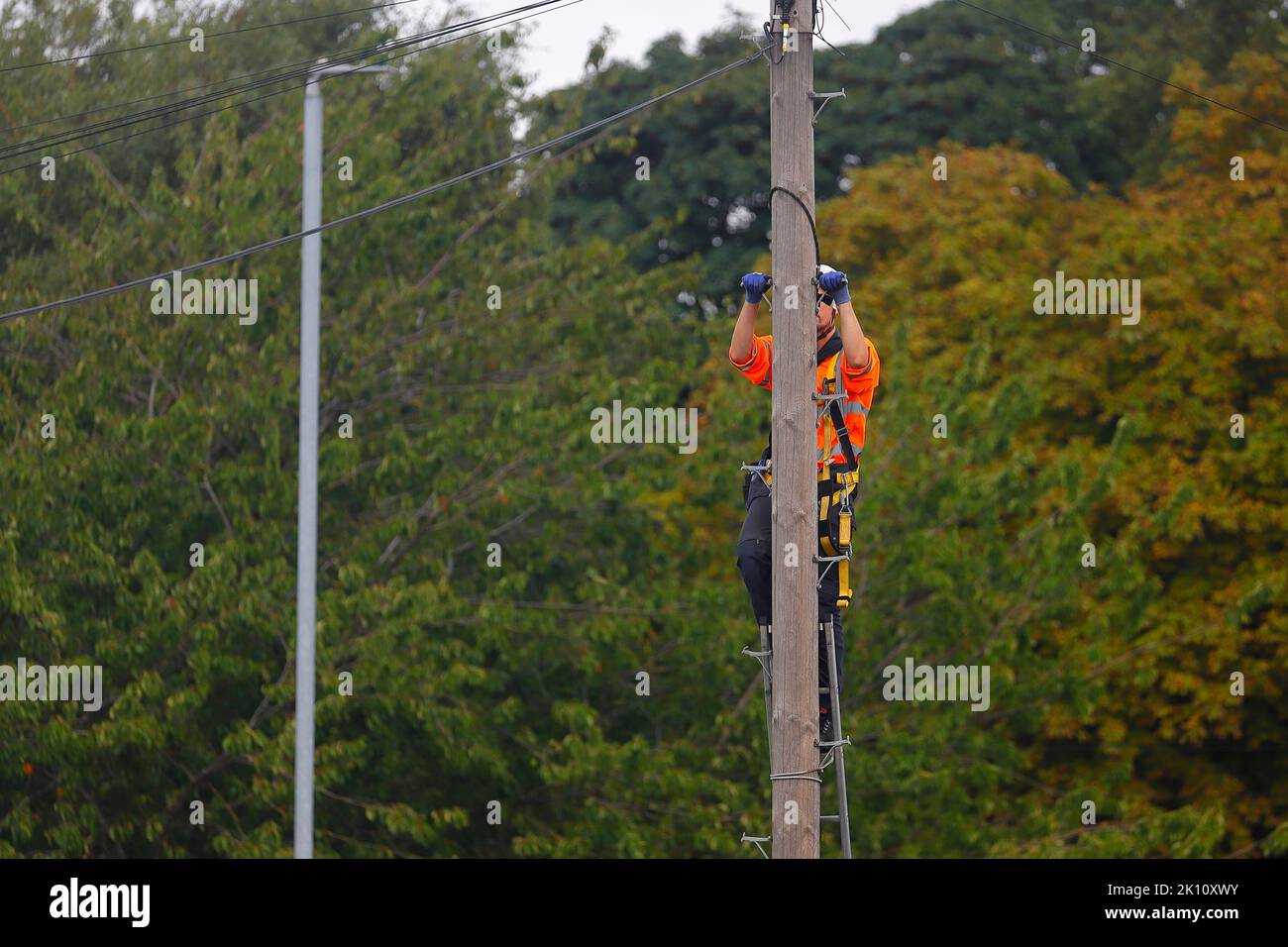 British telelcommunications engineer hi-res stock photography and ...