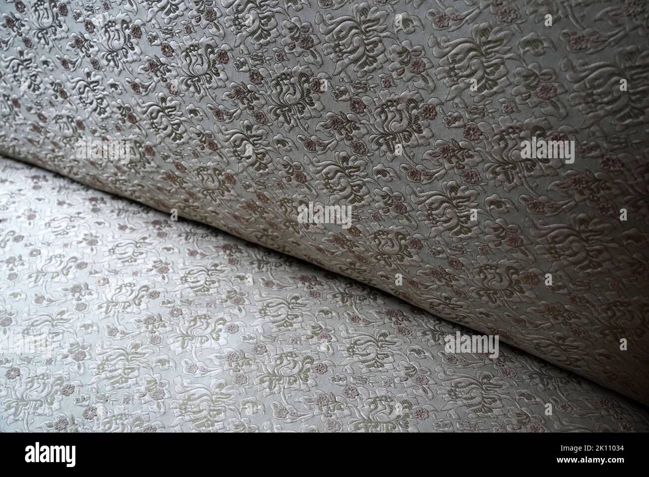 old couch sofa fabric detail Stock Photo - Alamy