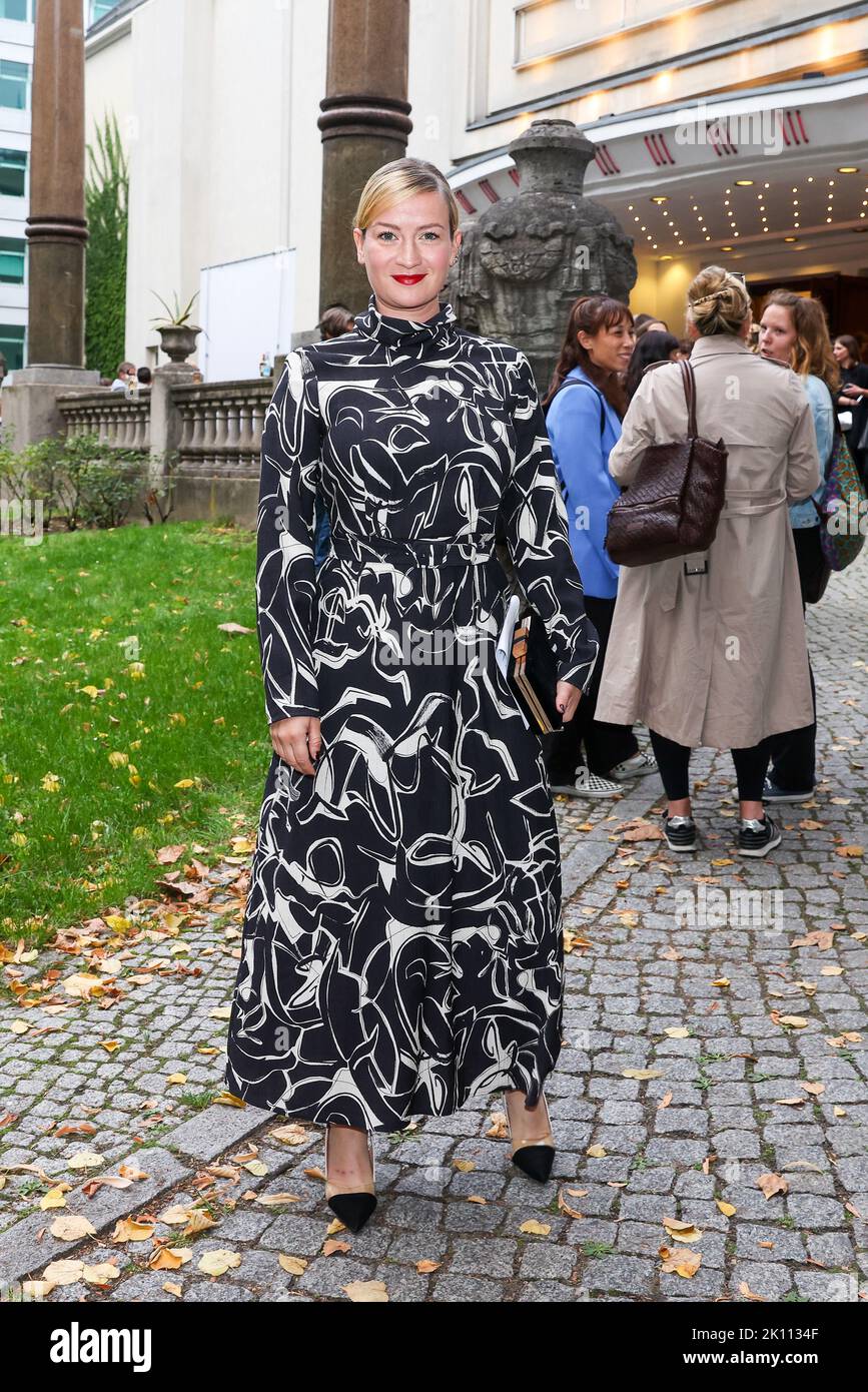 Nina gummich hi-res stock photography and images - Alamy