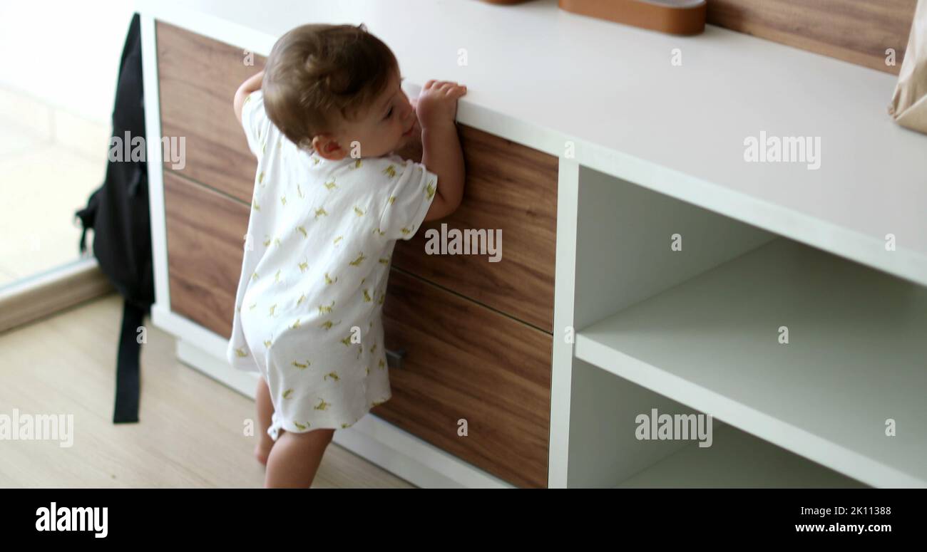 Baby support table stand hi-res stock photography and images - Alamy