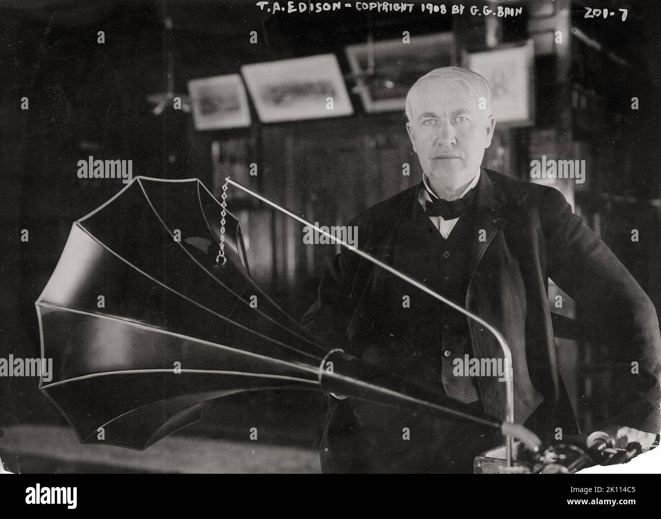 Thomas Edison with cylinder phonograph in the Building 5 Library of his ...