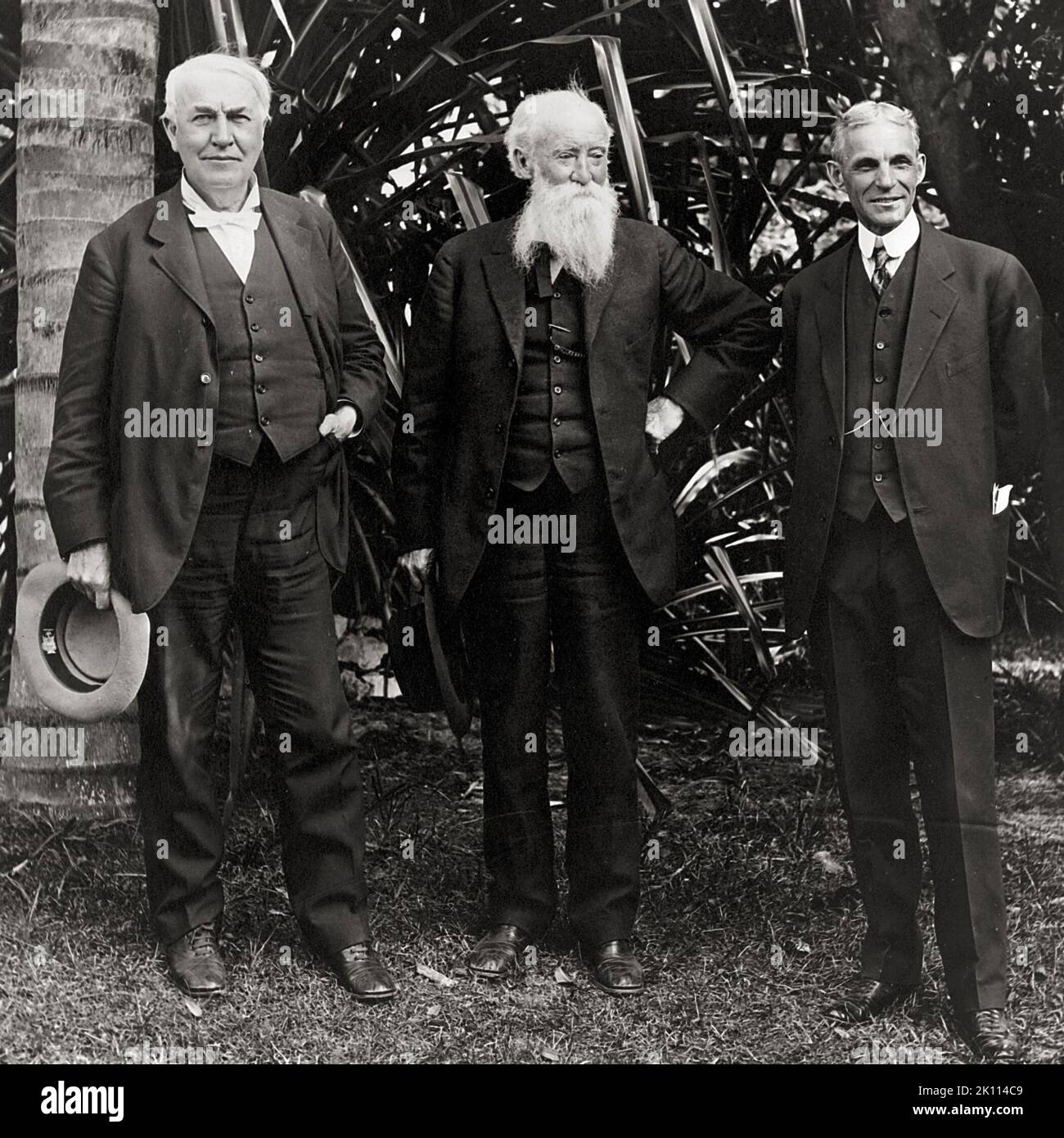 Thomas Edison, John Burroughs, and Henry Ford, full-length portrait ...