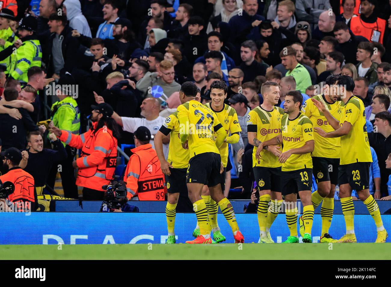 Jude bellingham champions league 2022 hi-res stock photography and ...