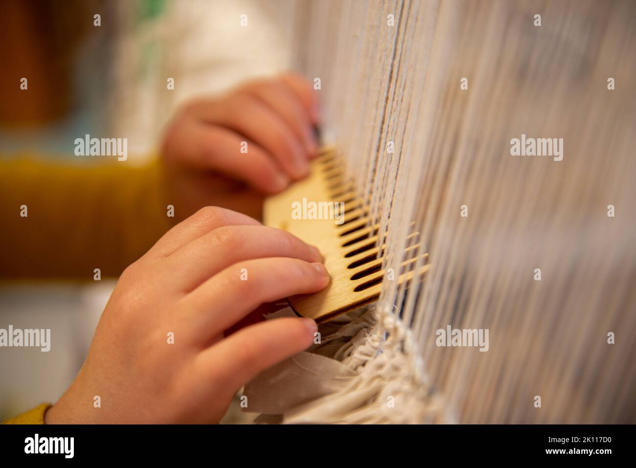 Loom comb hi-res stock photography and images - Alamy