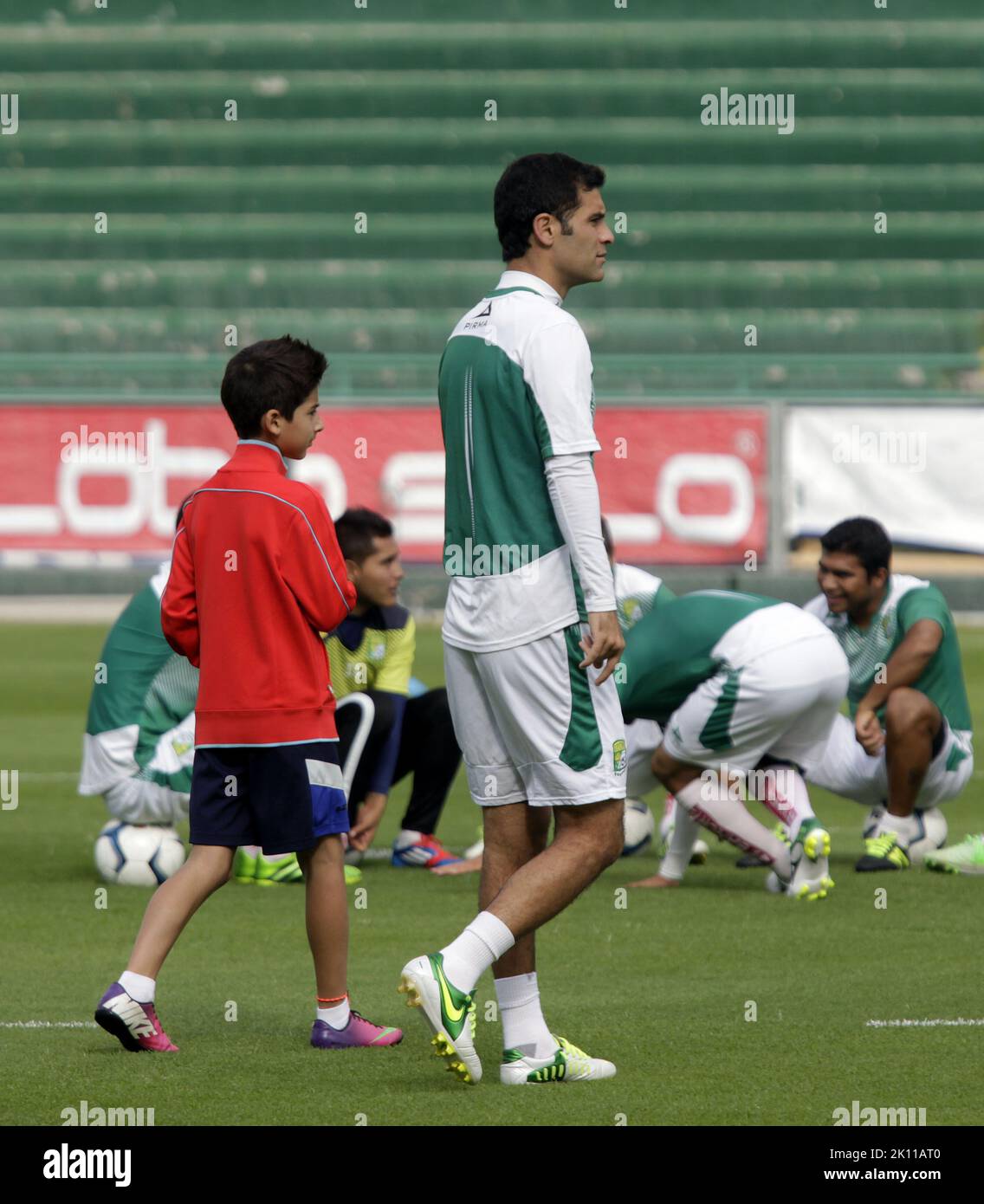 Entrenamientos de fútbol hi-res stock photography and images - Alamy