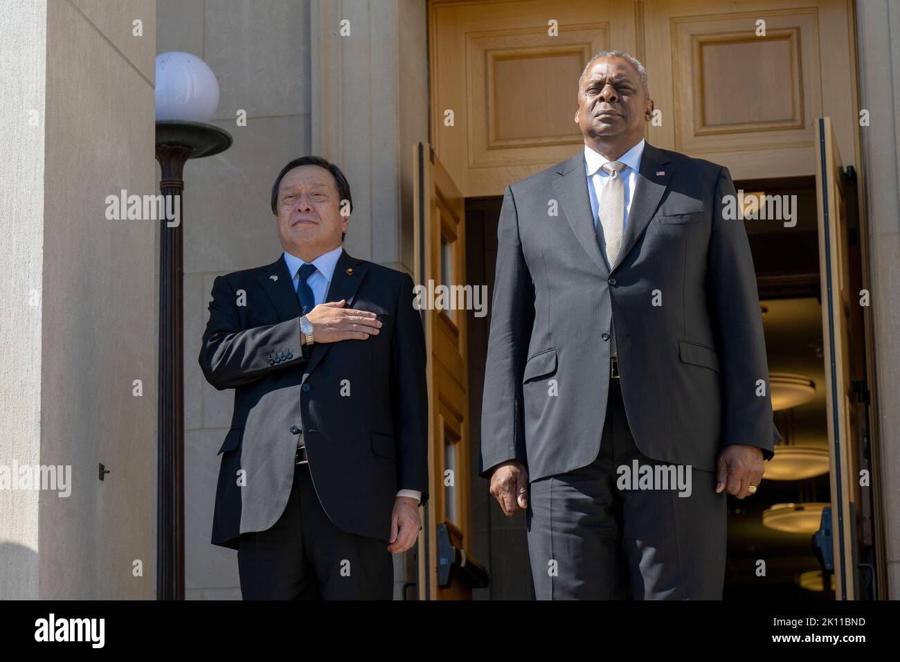Secretary of Defense Lloyd J. Austin III hosts an honor cordon ...