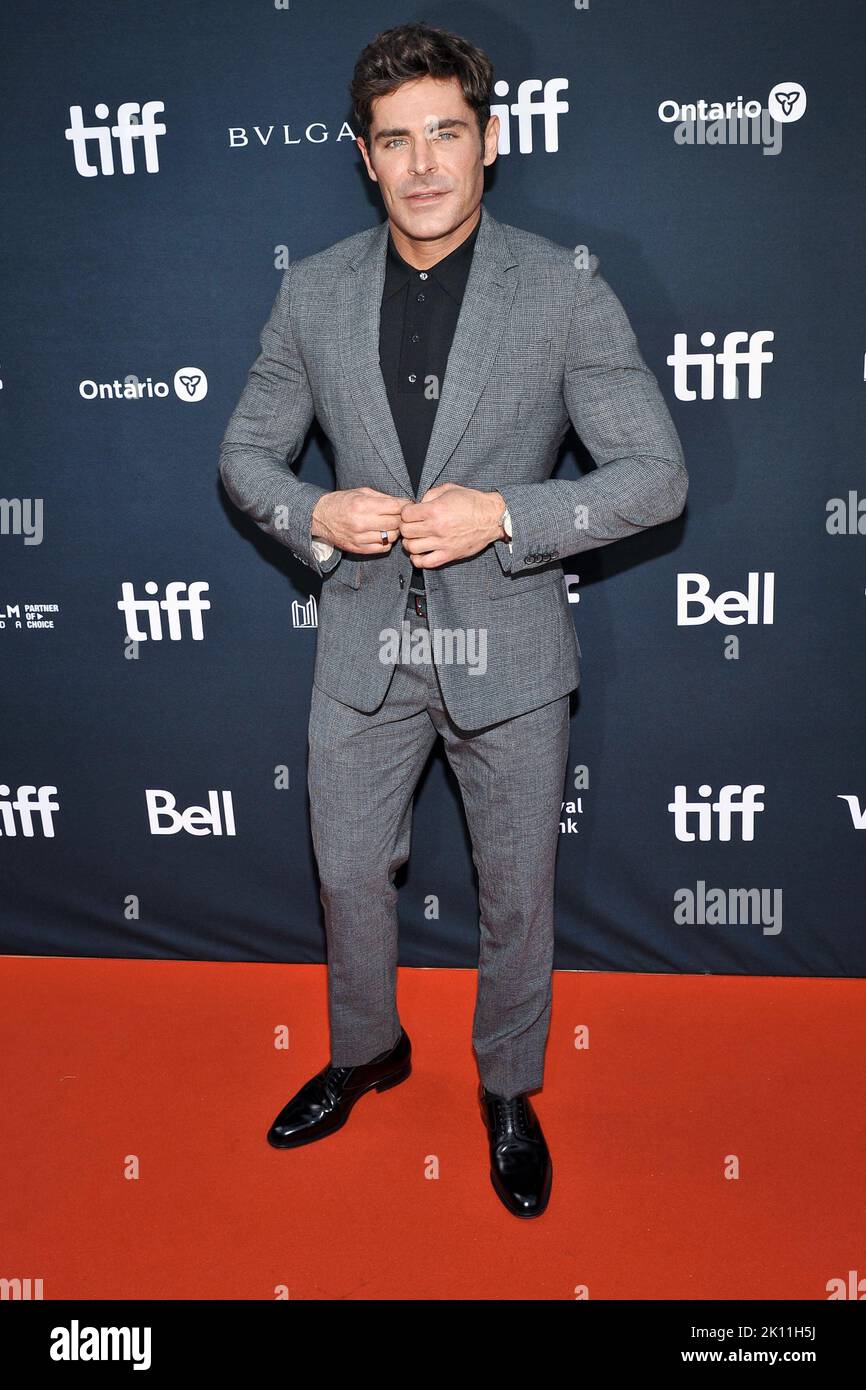 Zac efron 2022 hi-res stock photography and images - Alamy