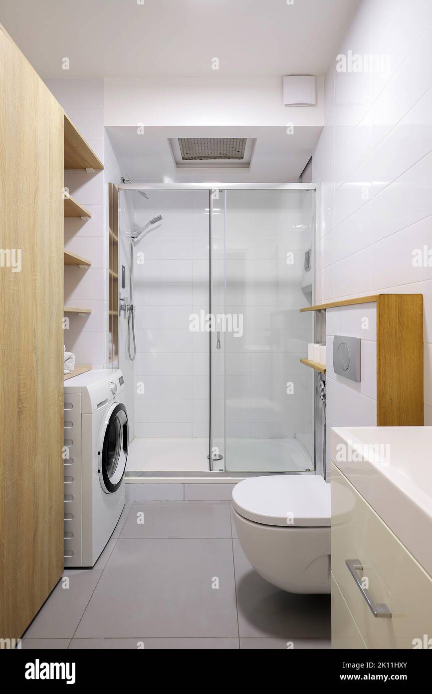 Bathroom interior design with white tile Stock Photo - Alamy