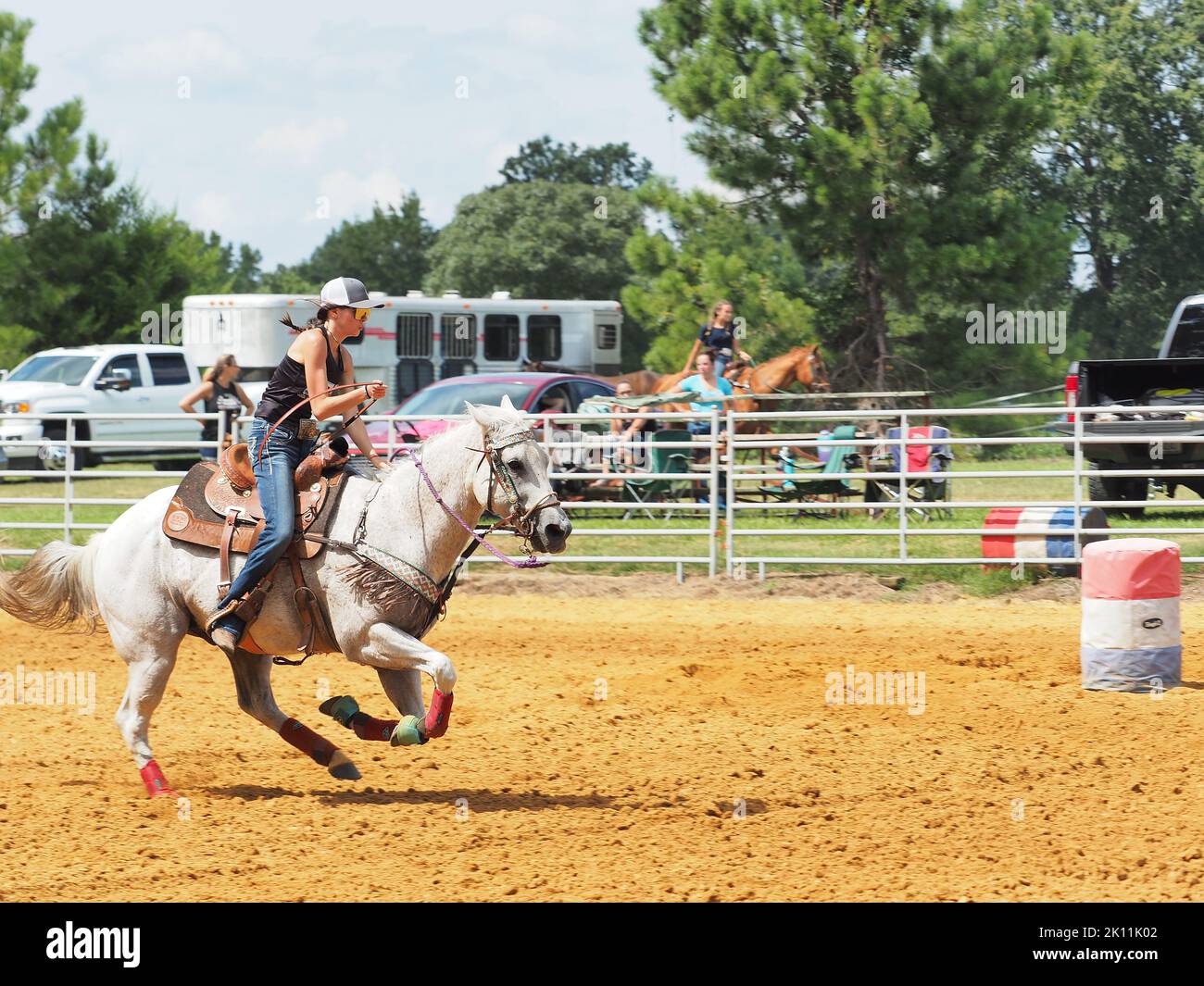 Barrel racer hi-res stock photography and images - Alamy