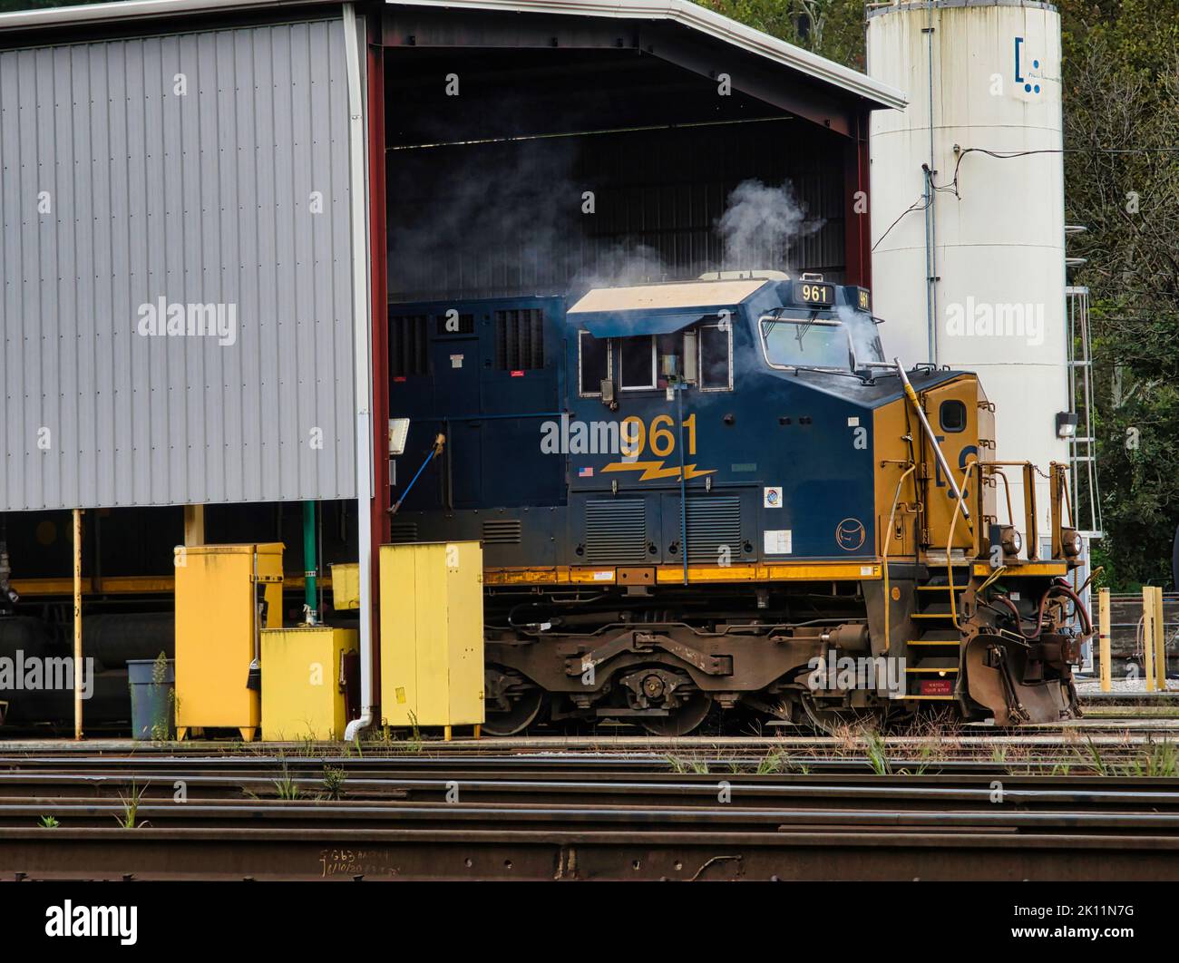 Csx train hi-res stock photography and images - Alamy