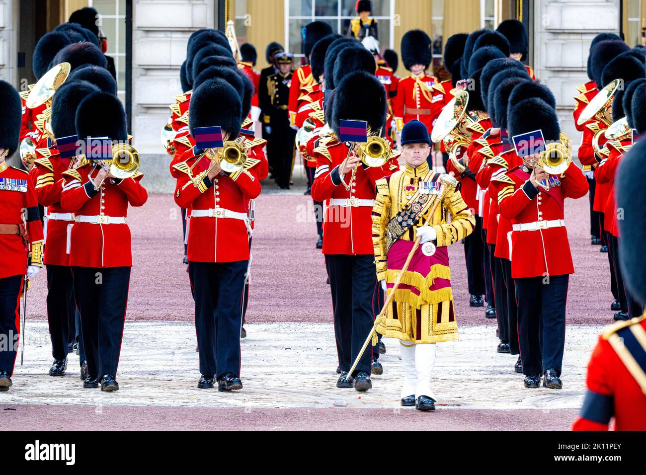 Royal Guards of Britain follow Her Majesty the Queen's coffin on foot ...