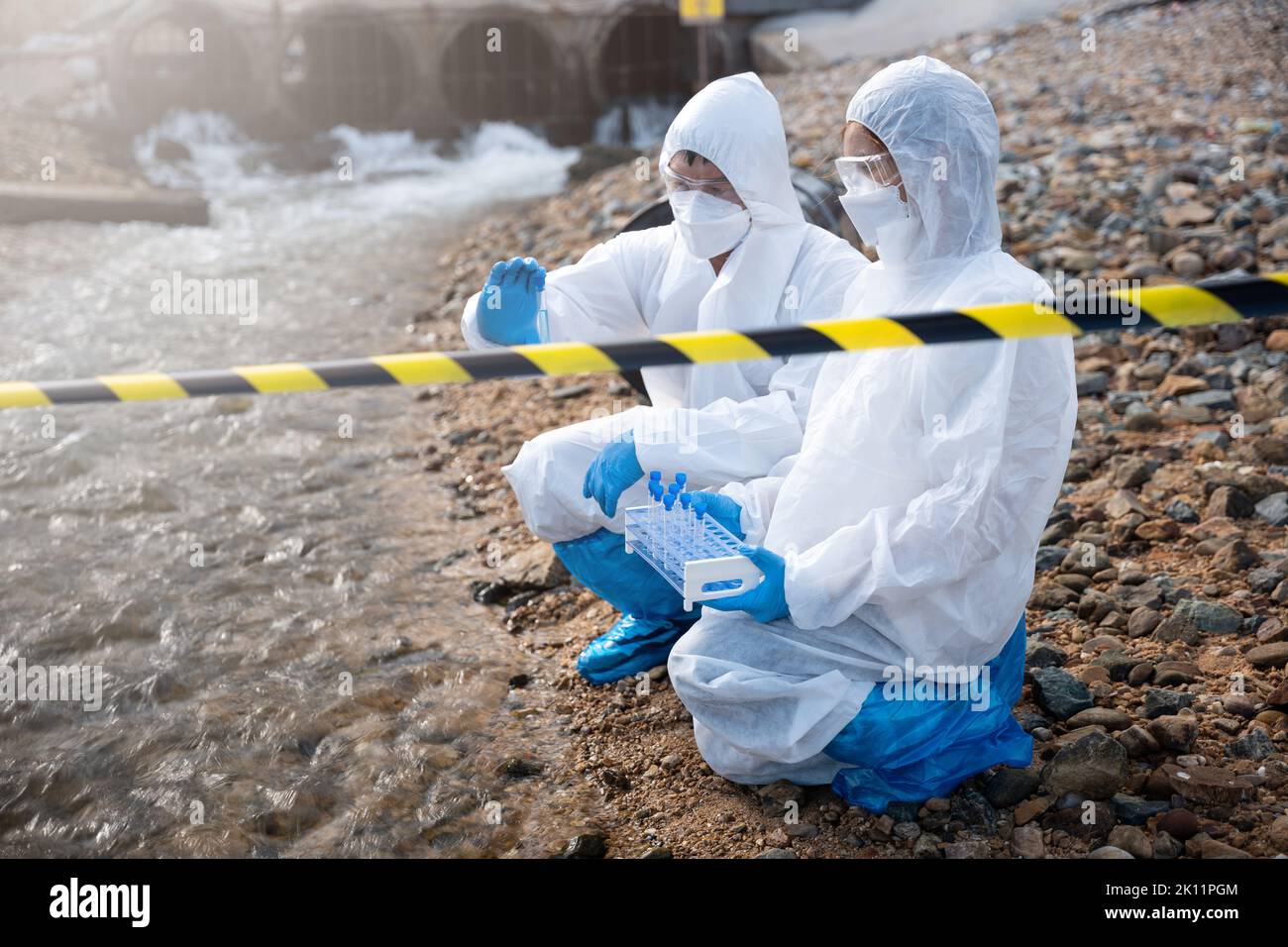 Man collecting water sample hi-res stock photography and images - Alamy