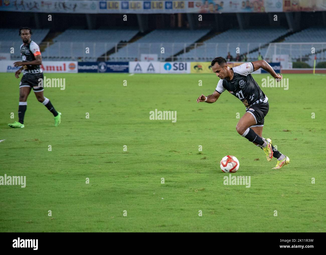 Vivekananda yuva bharati krirangan hi-res stock photography and images ...