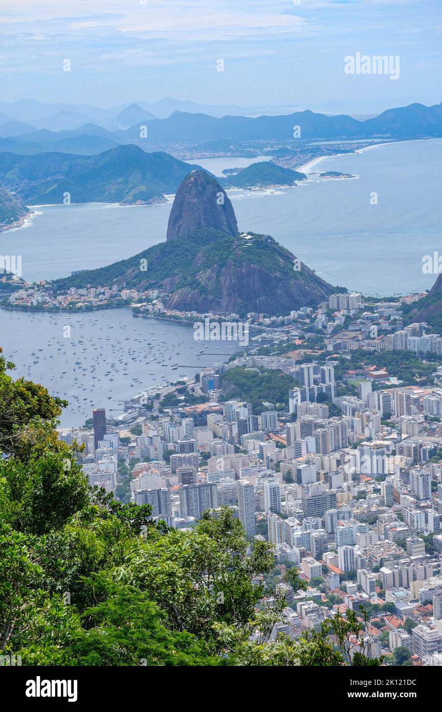 Rio de Janeiro, Brazil. Suggar Loaf and Botafogo beach viewed from Corcovado Stock Photo - Alamy