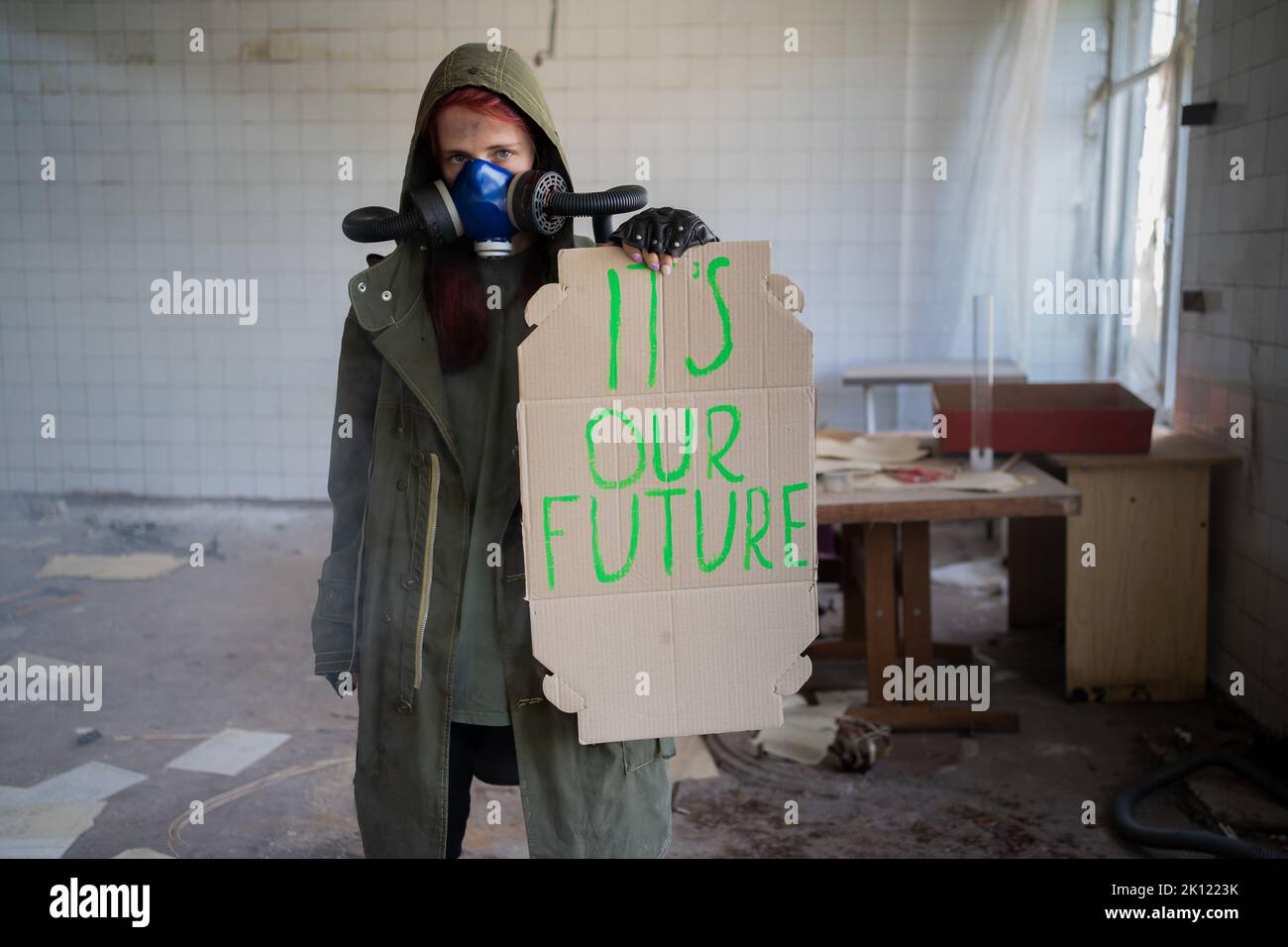 Environmental pollution, ecological disaster, nuclear war, woman in gas ...