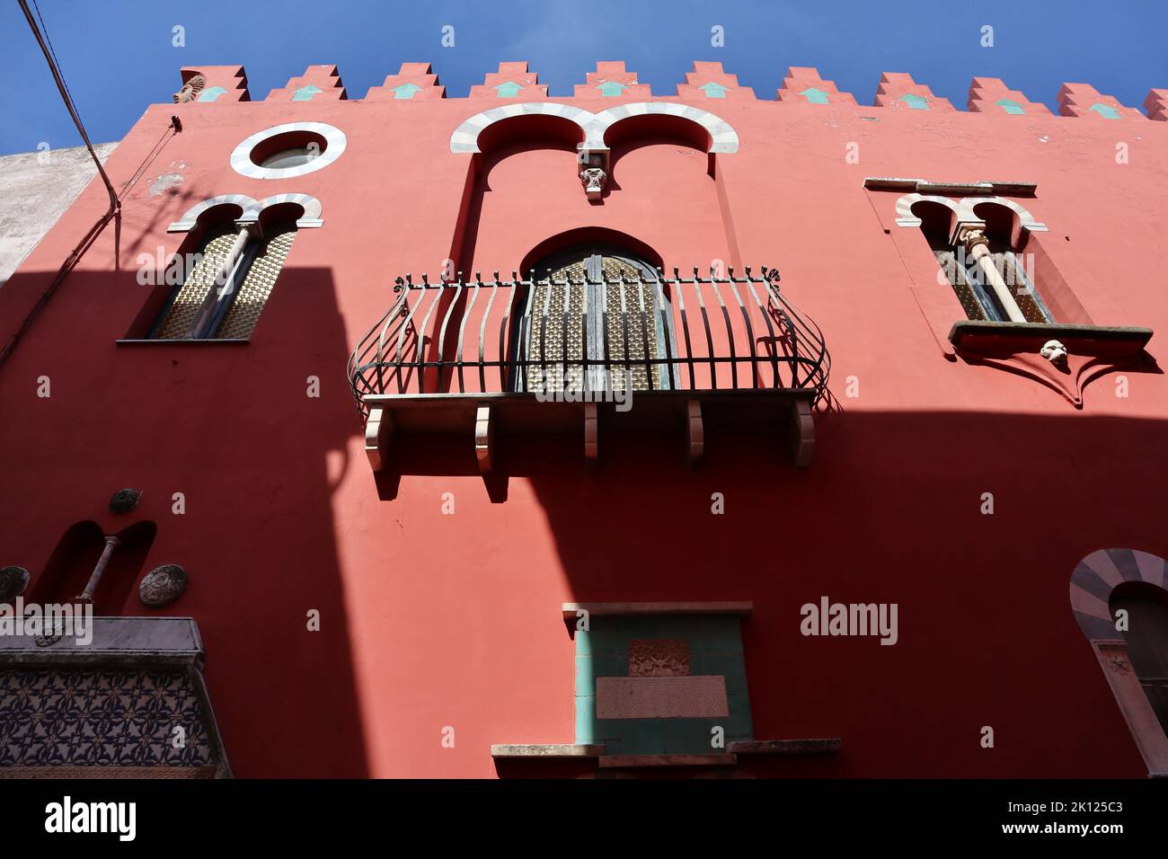 Anacapri - Facciata del Museo Casa Rossa in Via Orlandi Stock Photo - Alamy
