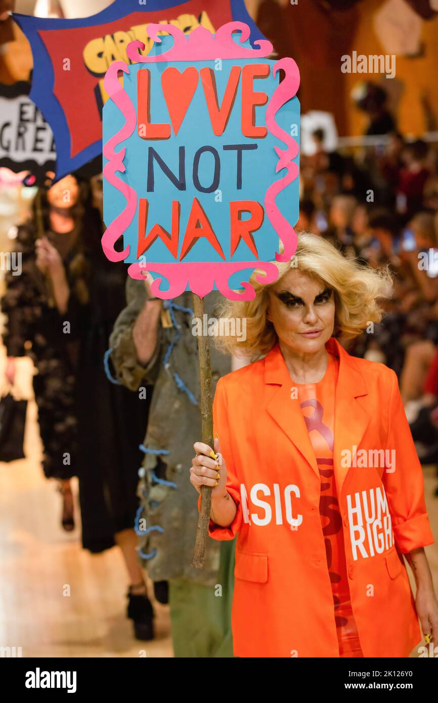 London, UK. 14th Sep, 2022. Models walk the runway at the VIN OMI ...