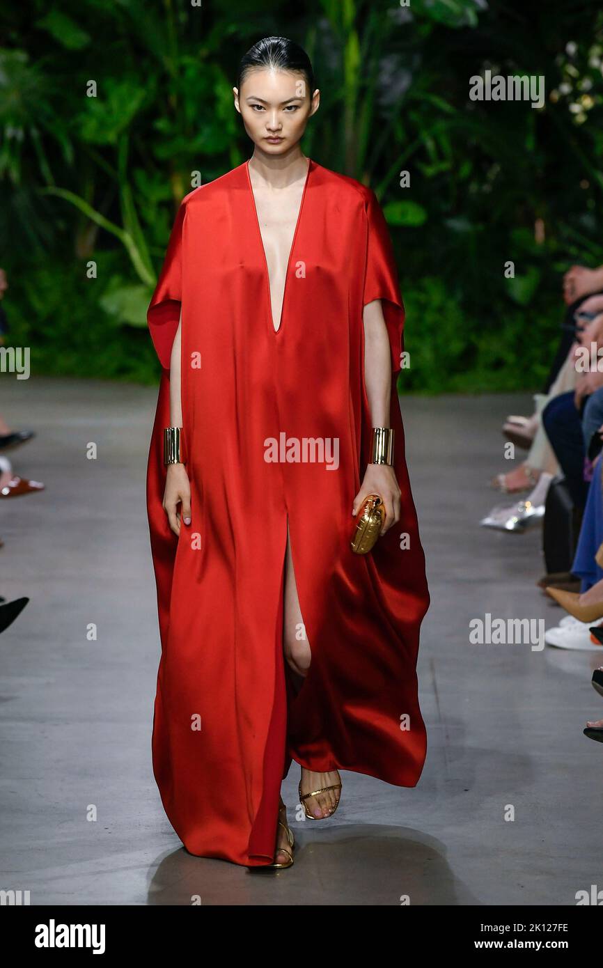 MICHAEL KORS SS23 runway during during New York fashion Week on ...