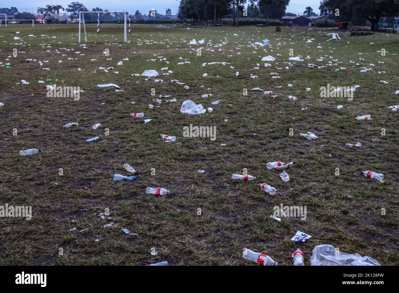 Littering at school hi-res stock photography and images - Alamy