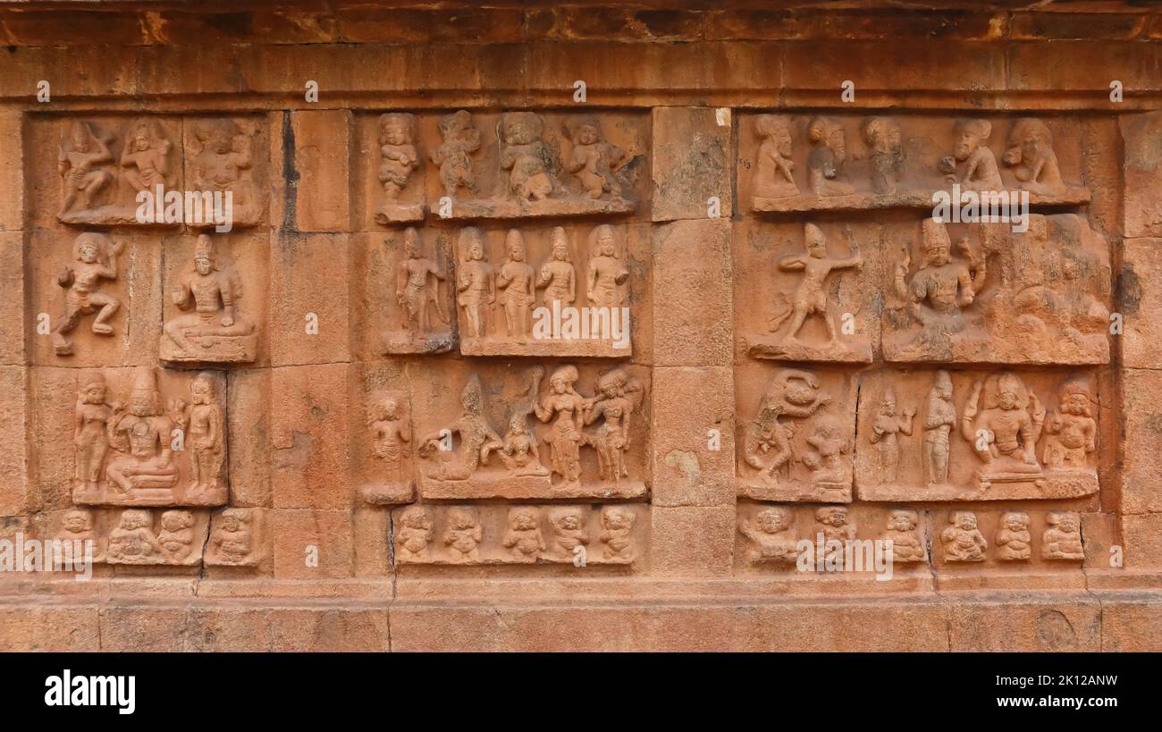 The Beautiful Carvings on The Brihadeshwara Temple, Thanjavur, Tamil ...