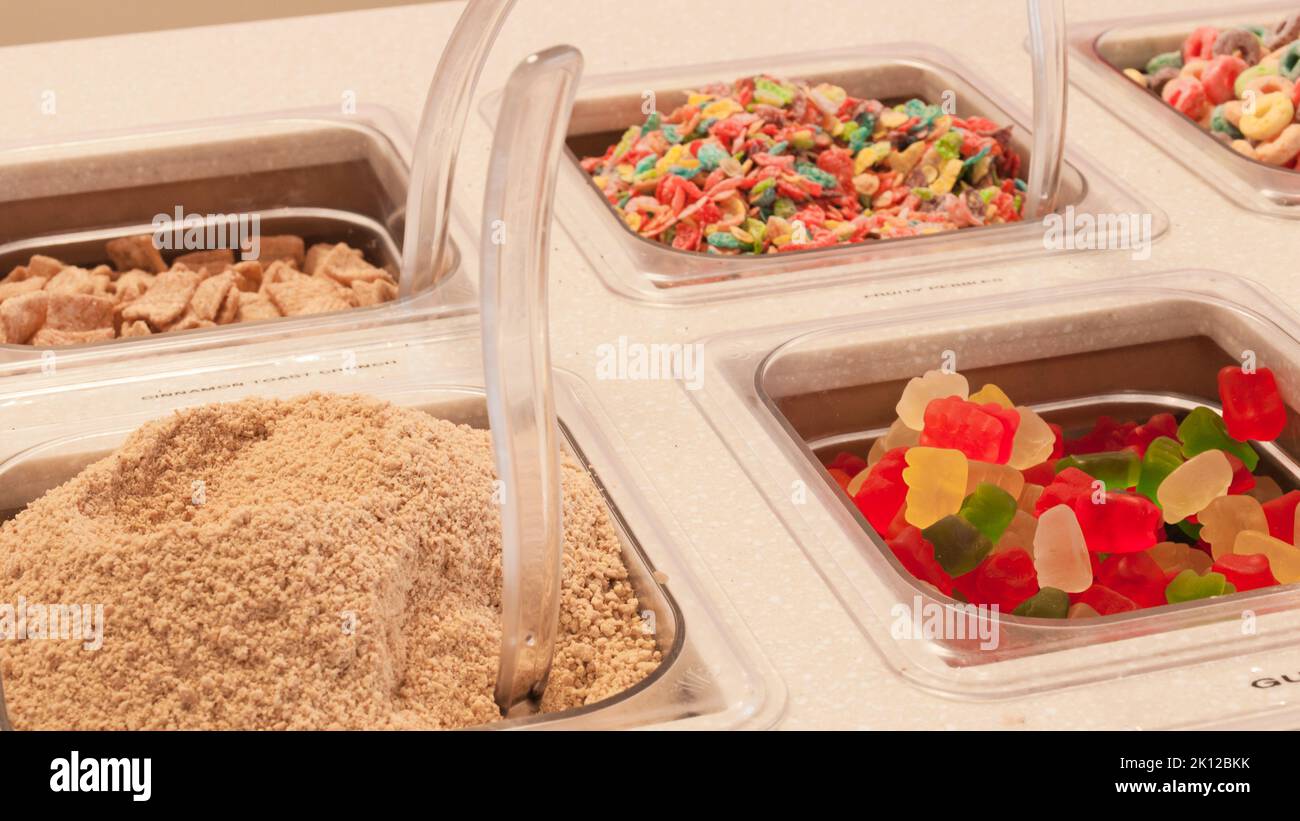 Frozen yogurt topping Stock Photo - Alamy