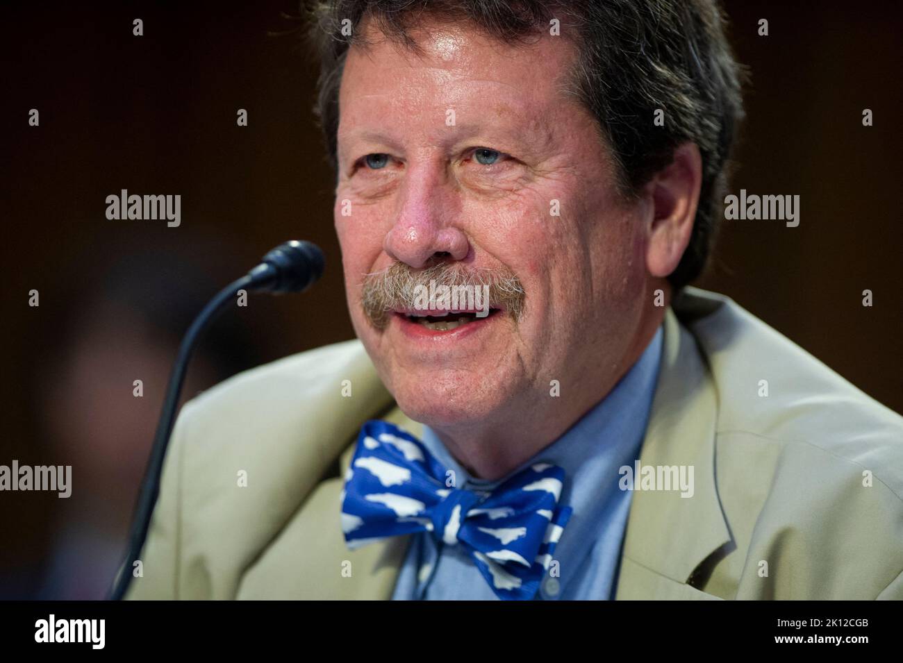 Federal drug administration building hi-res stock photography and ...