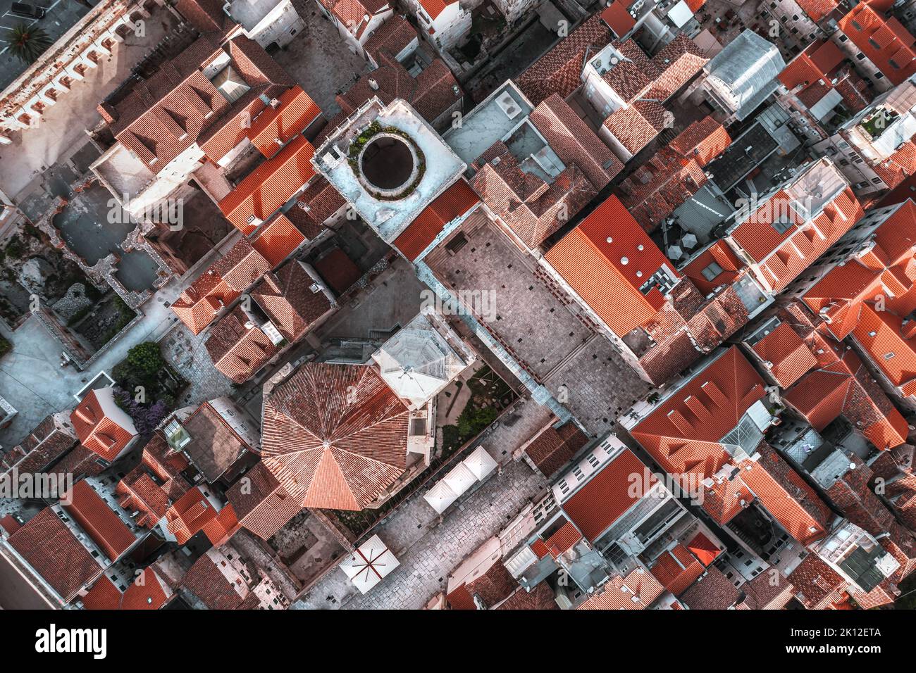 Person horizon town hi-res stock photography and images - Alamy